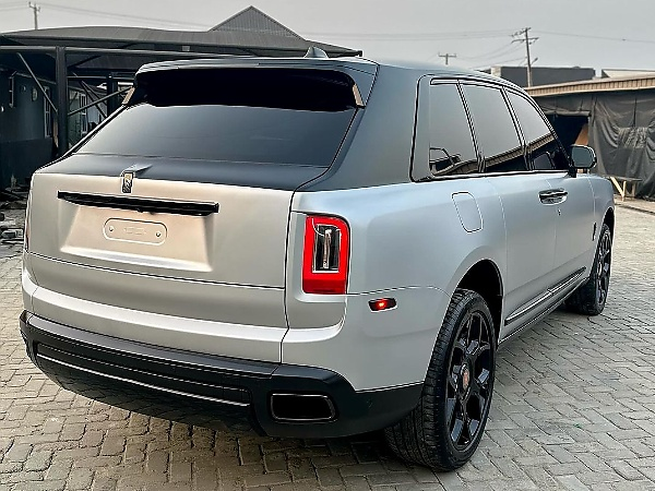 Today’s Photos : Khaz Customs Gives Rolls-Royce Cullinan SUV A Stunning ...